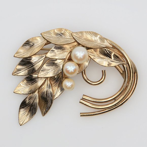 Winard | Jewelry | Vintage Winard 2k Gf Gold Leaves And Faux Pearls ...